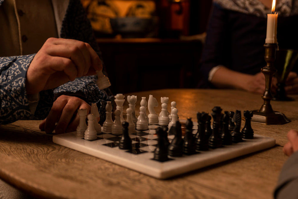 Black & White Marble Chess Set - Samson Historical